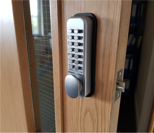 Borg Locks 2001 Non Holdback Digital Lock - Non-Holdback, 60mm Latch